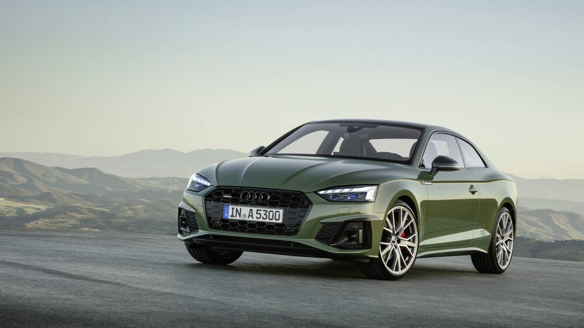 Sportier and more cutting edge than ever: the all-new Audi A4 and A5 ...