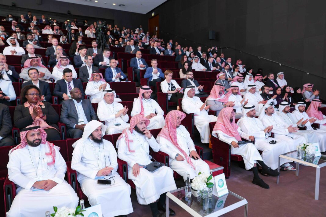 Engaging Discussions with Industry Insights on Distressed Debt Markets ...